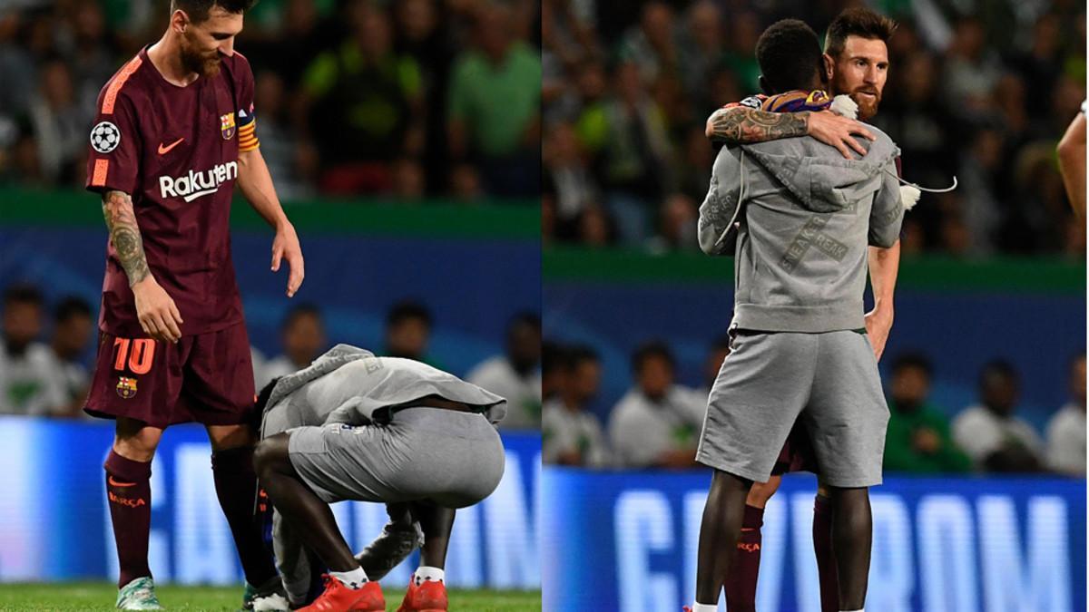 Un aficionado se rinde a los pies de Messi