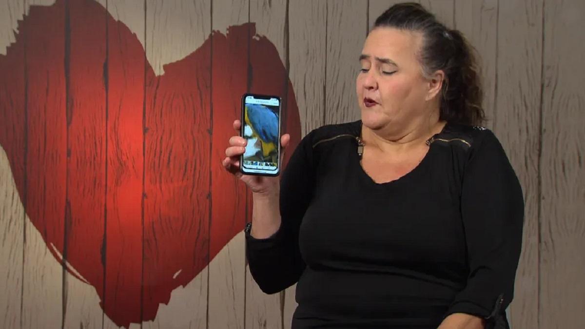 La soltera de First Dates que cuenta que se da “besos con lengua” con ...