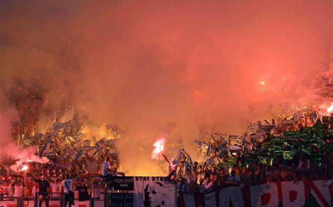 Por qué son tan peligrosos los ultras del Legia Varsovia