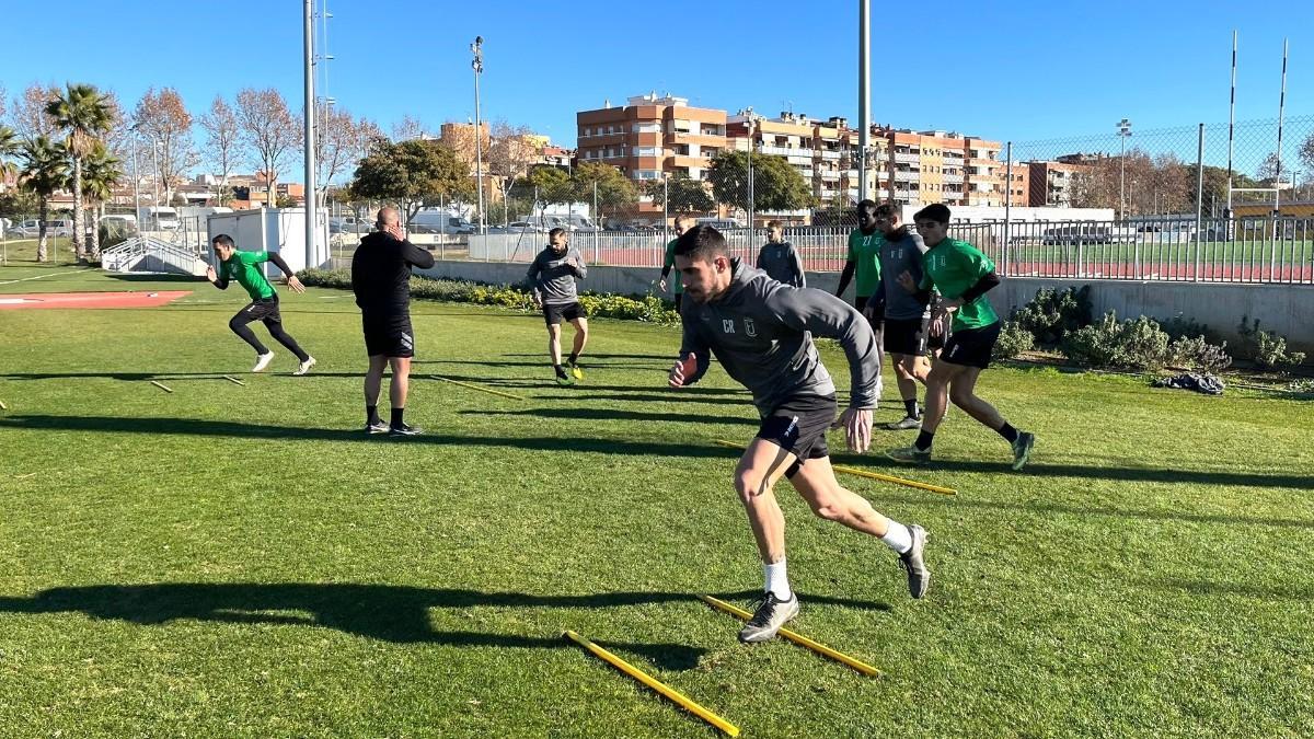 El Cornellà quiere regalarse una victoria en campo del colista