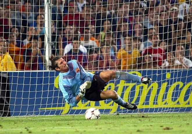 Fotos | Así fue el paso de Rustu Recber por el Barça