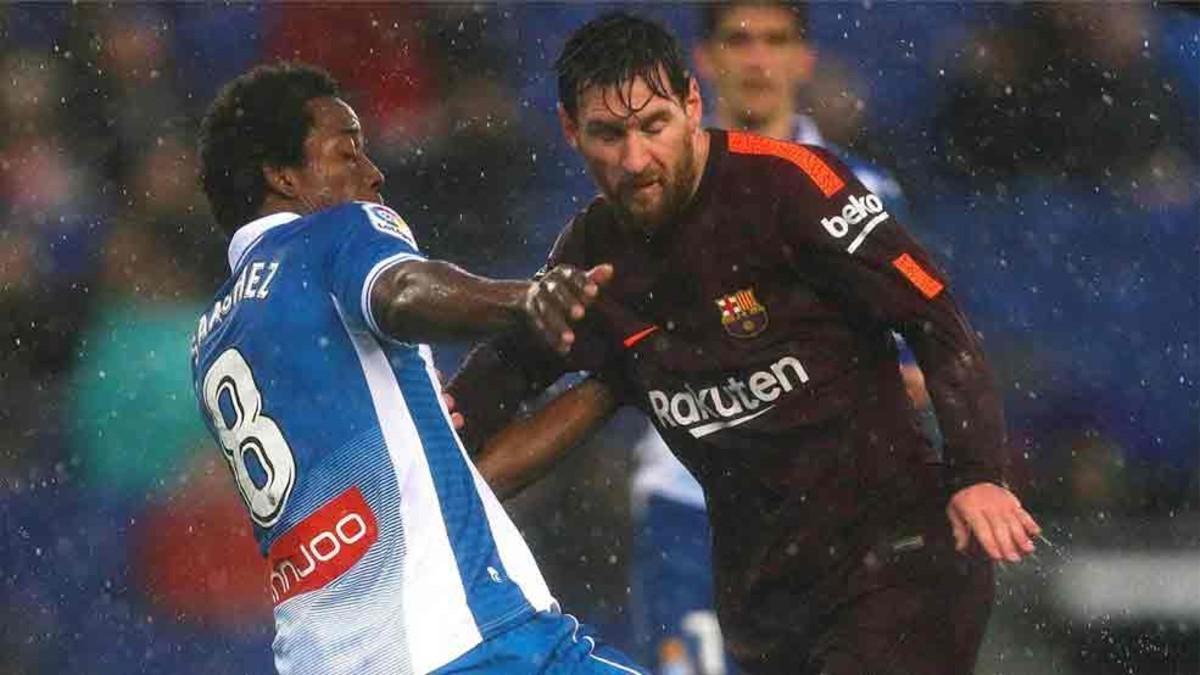 'La Roca' Sánchez debutó “sin licencia” en el Espanyol - Barcelona