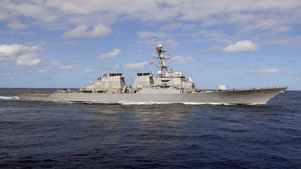 El USS Stout de Estados Unidos alcanza récord de días en el mar