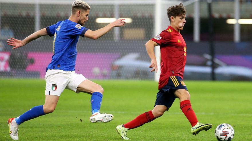 Gavi: 84 minutos a un notable nivel en su debut con España