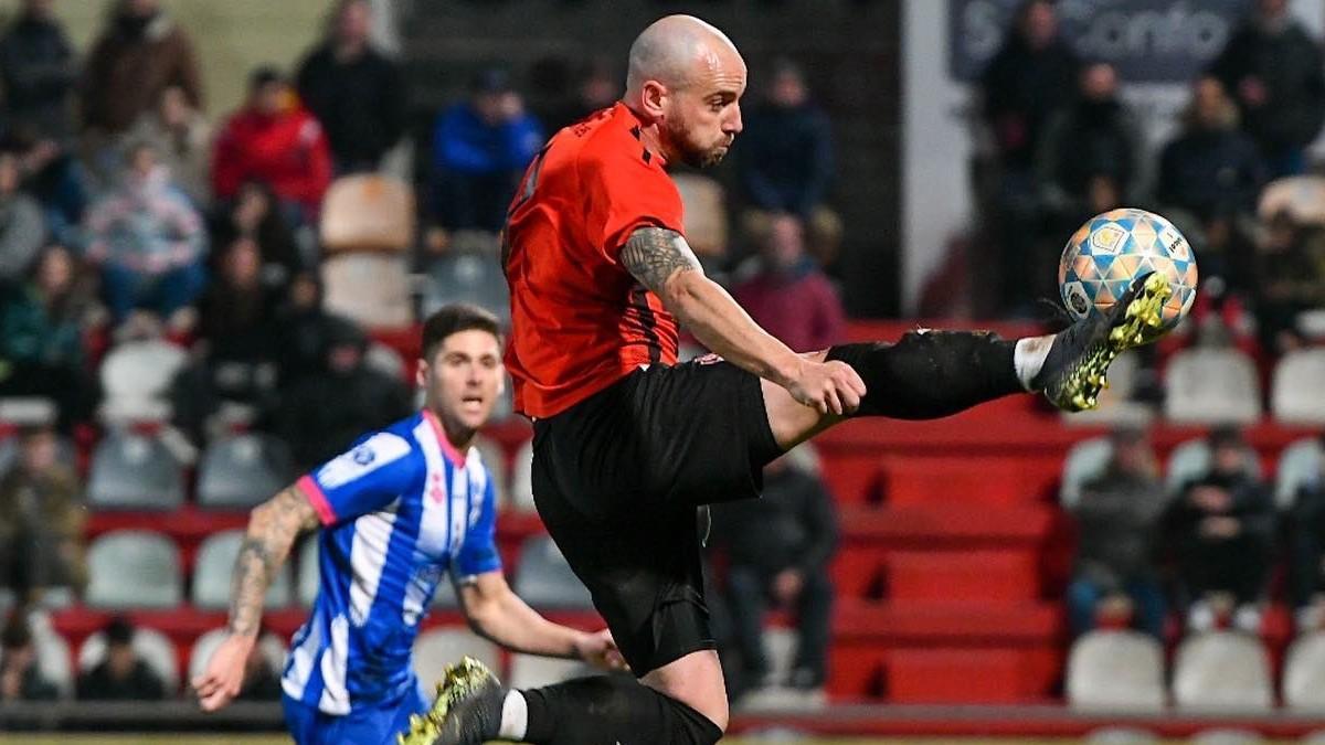 El Reus Reddis gana al Santfeliuenc y es más líder