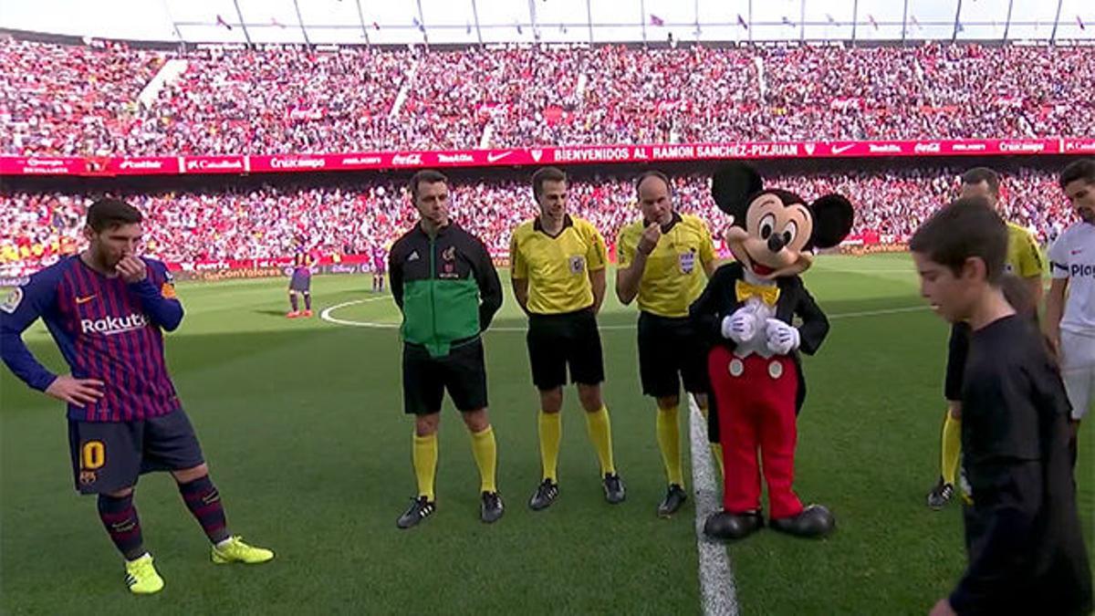 Mickie Mouse pudo disfrutar de Messi antes de su exhibición frente al