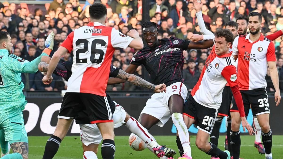 Resumen, goles y highlights del Feyenoord 1- 0 Roma de la ida de ...
