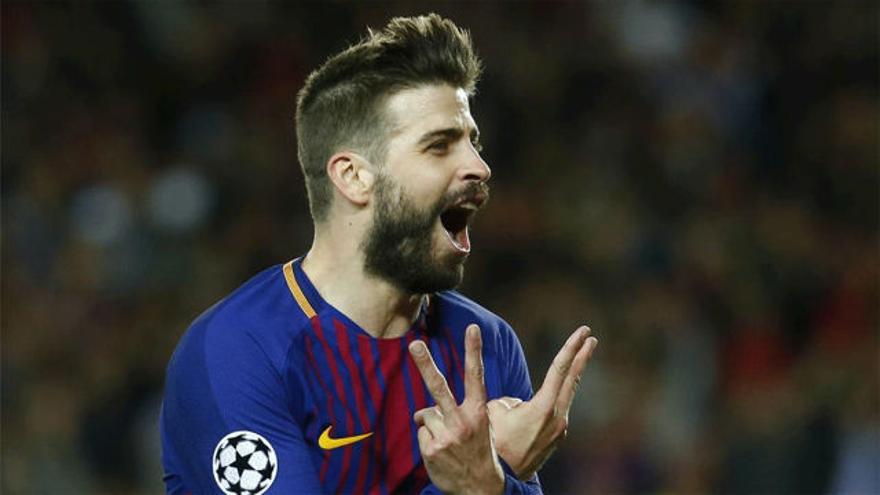Piqué marca el tercer gol del Barça ante la Roma