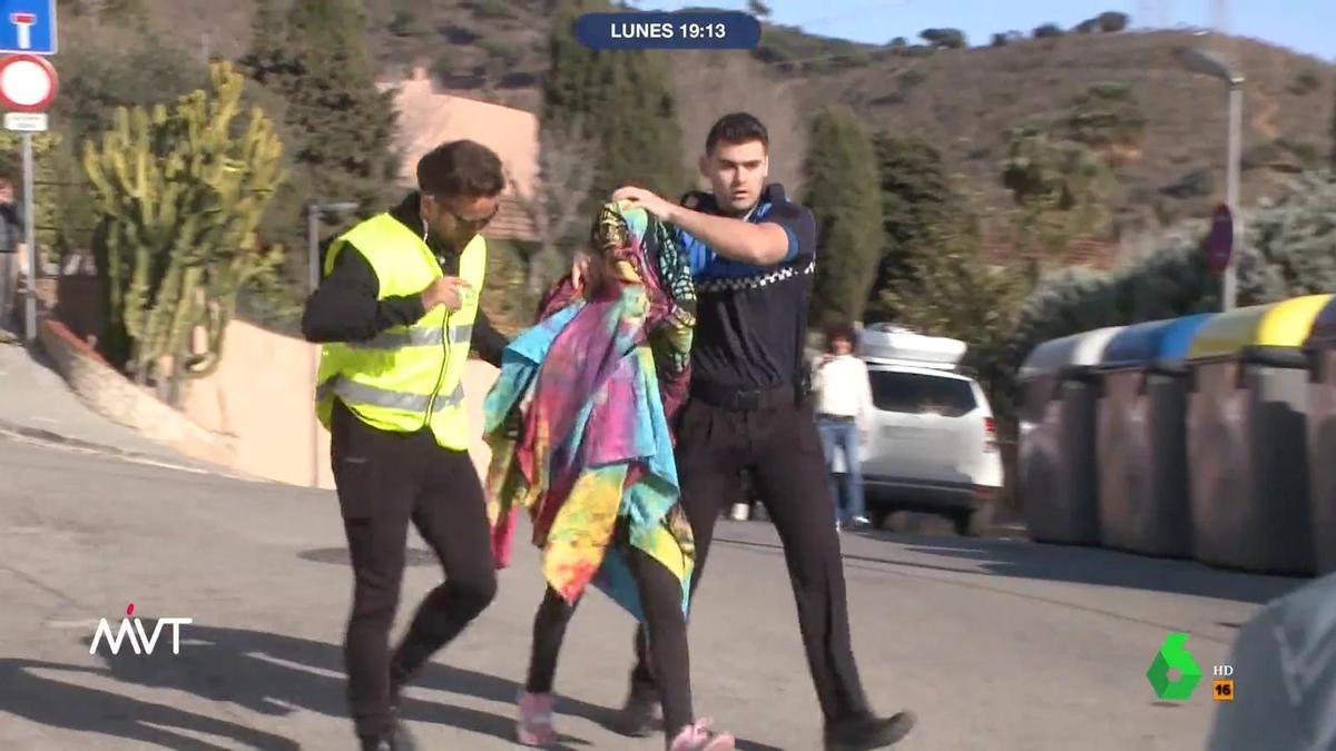 ¡El espectáculo de Didac Ribot frente a la casa de Shakira!