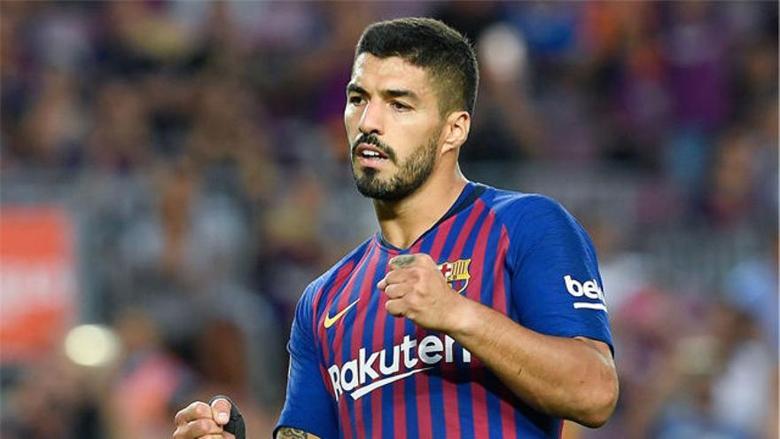Suárez, a tres goles de hacer historia con el Barça