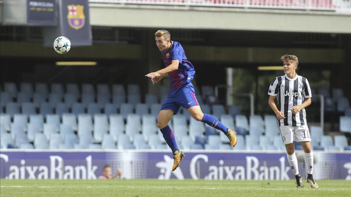 Oriol Busquets makes his first ever Barcelona appearance in Copa del R