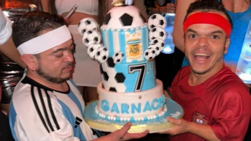 La última de Garnacho: Contrata para su cumpleaños un enano de Messi y ...