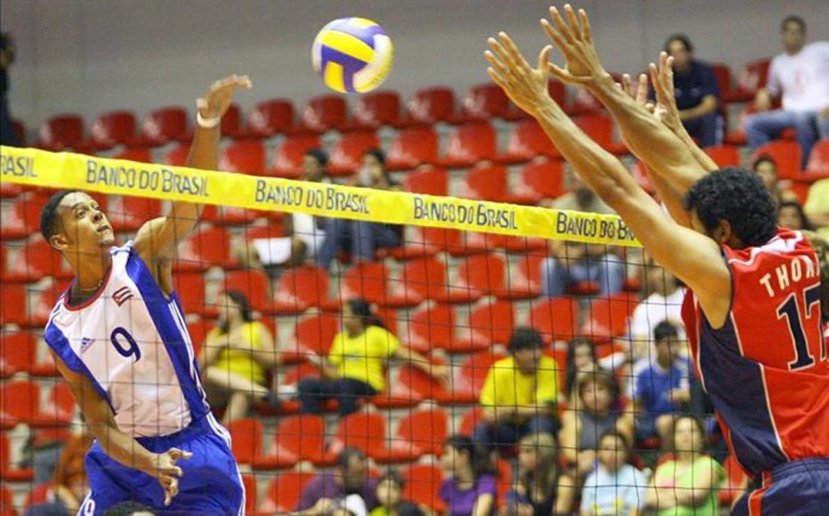 Cinco internacionales cubanos, condenados a prisión por violación