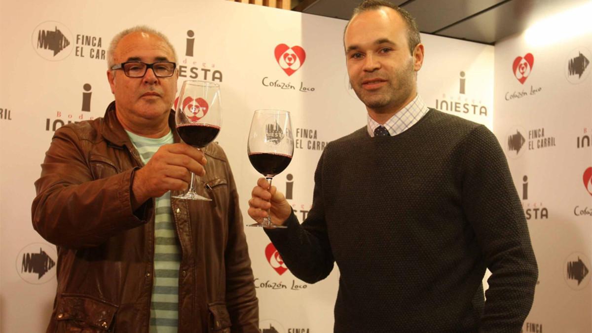 El padre de Iniesta tranquiliza a la afición del Barça