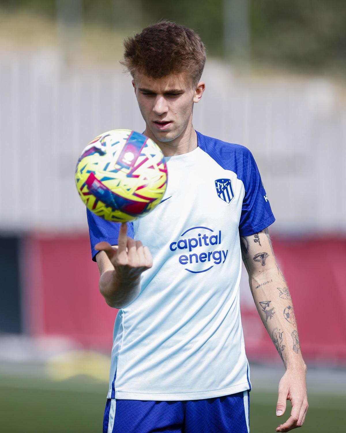 Pablo Barrios agrava los problemas del Atlético en el pivote