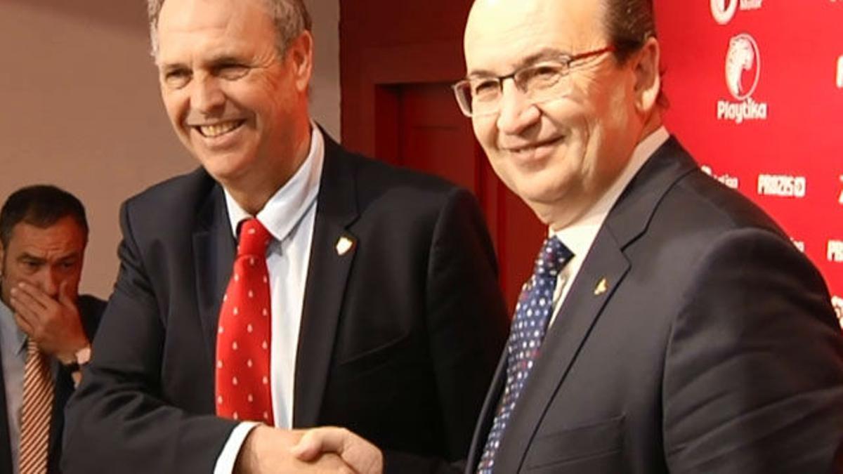 El Sevilla presenta a Caparrós