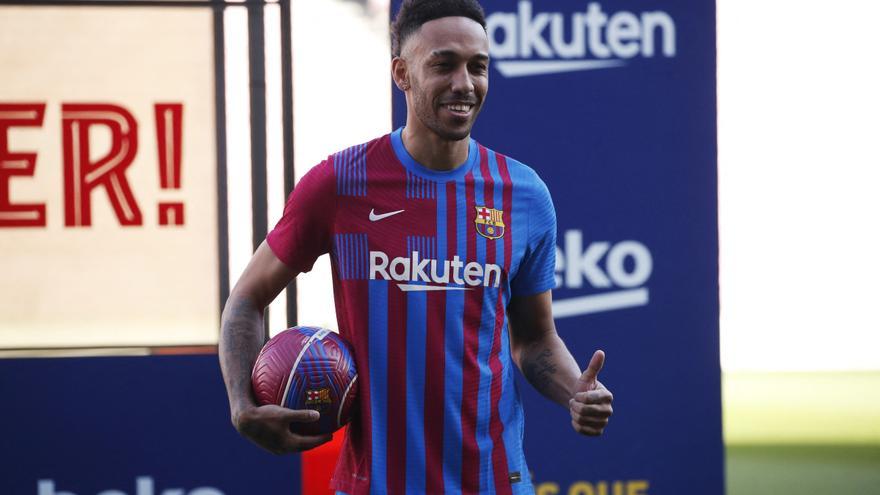 FC barcelona | 'Auba' ya viste de blaugrana